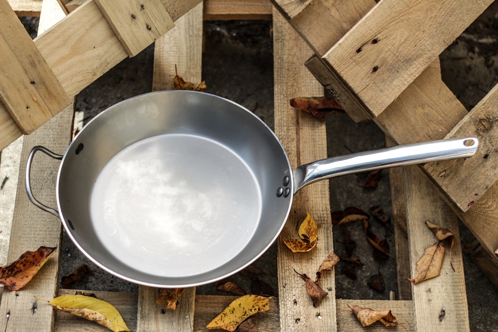 DeBuyer - Patelnia węglowa 32 cm - CARBONE PLUS (D-5130) - Patelnie